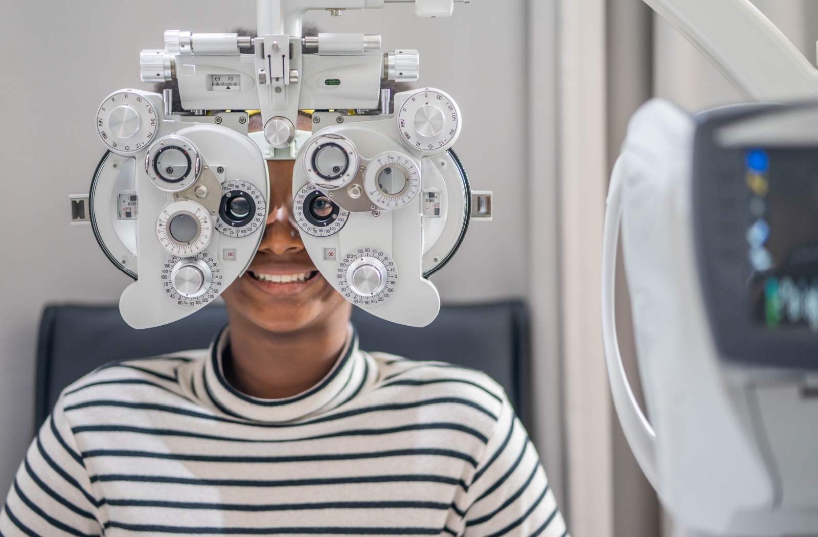 What Is Refraction in an Eye Exam? | Stoney Creek, ON